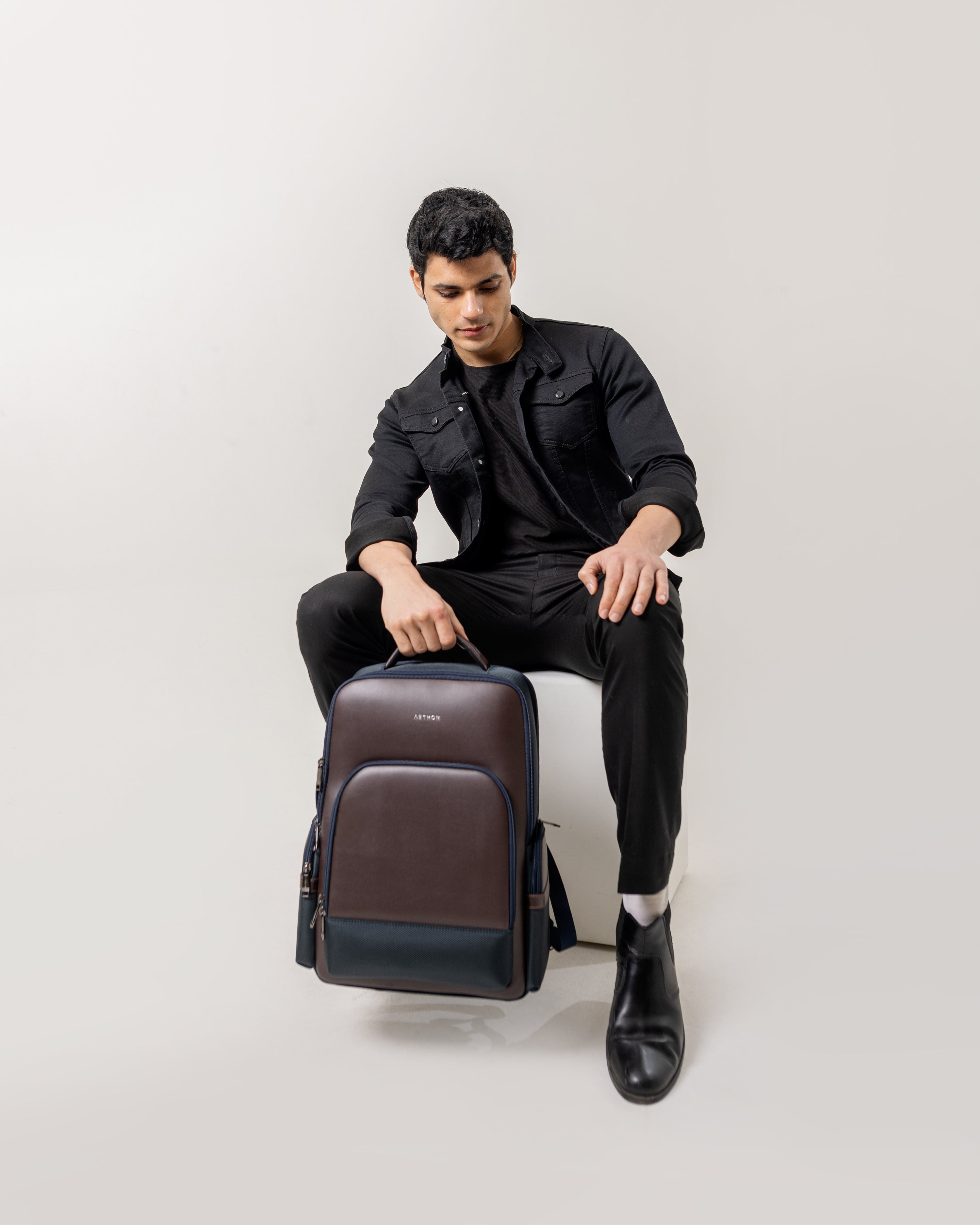 Aethon Backpacks – Sleek Design Meets Functionality for Modern Travele