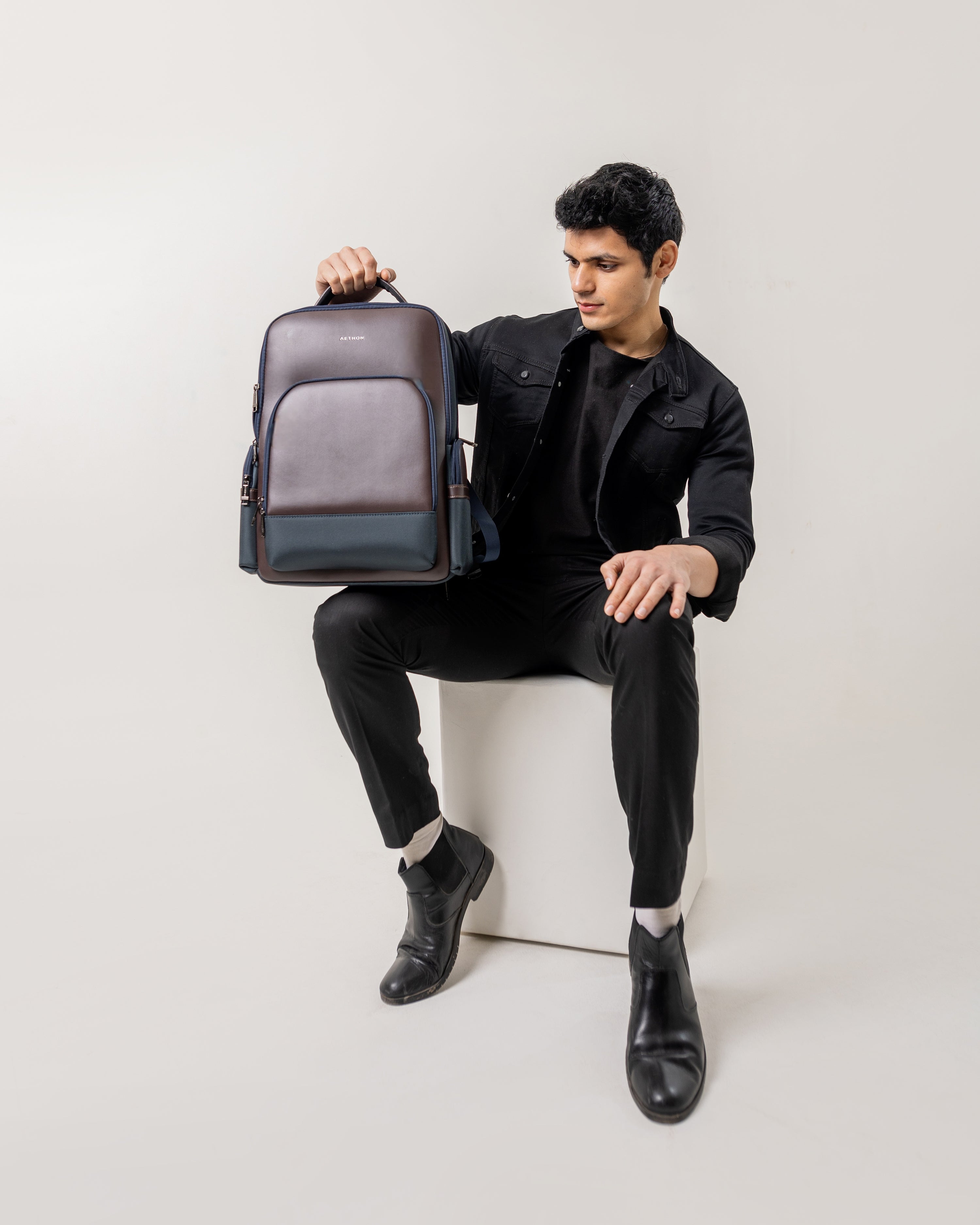 The Krossover Backpack-Cocoa Black – Aethon